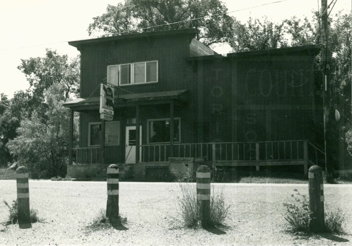 Hilltop Bar - Historic Hanover, MN